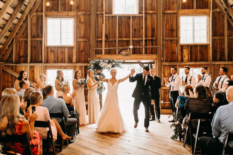 Bloom Lake Barn | Soft Blush Bouquet | Rachel and Jacob